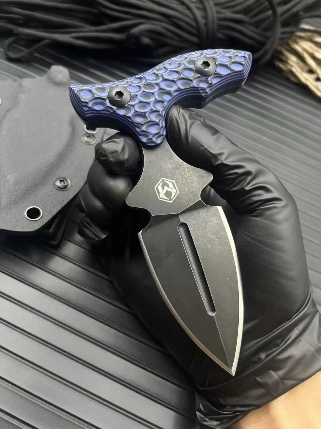 Heathen close combat tool light strike Push Knife Dagge - balisongs.uk